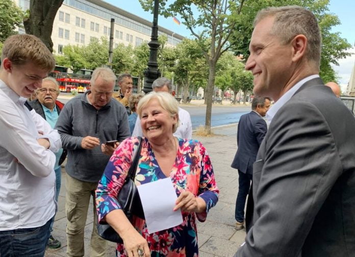 "Die Gefahr kommt nicht von rechts, sondern von links" - Petr Bystron ...